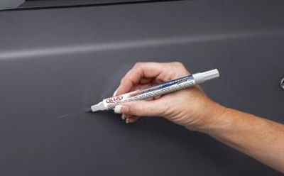 UA009TU5014LCA Genuine Kia Touch-up Paint Pen - Light Graphite LC